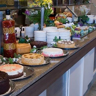 VISCOUNT GORT HOTEL, BANQUET & CONFERENCE CENTRE, WINNIPEG