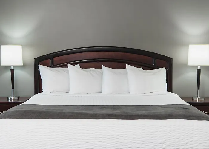 VISCOUNT GORT HOTEL, BANQUET & CONFERENCE CENTRE, WINNIPEG
