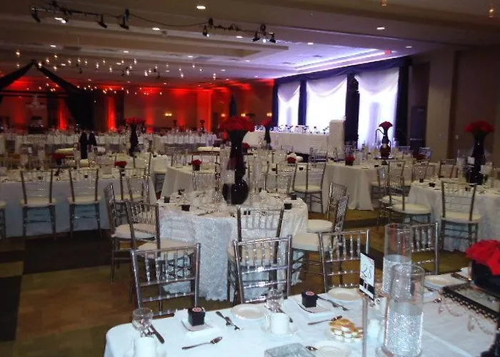 VISCOUNT GORT HOTEL, BANQUET & CONFERENCE CENTRE, WINNIPEG